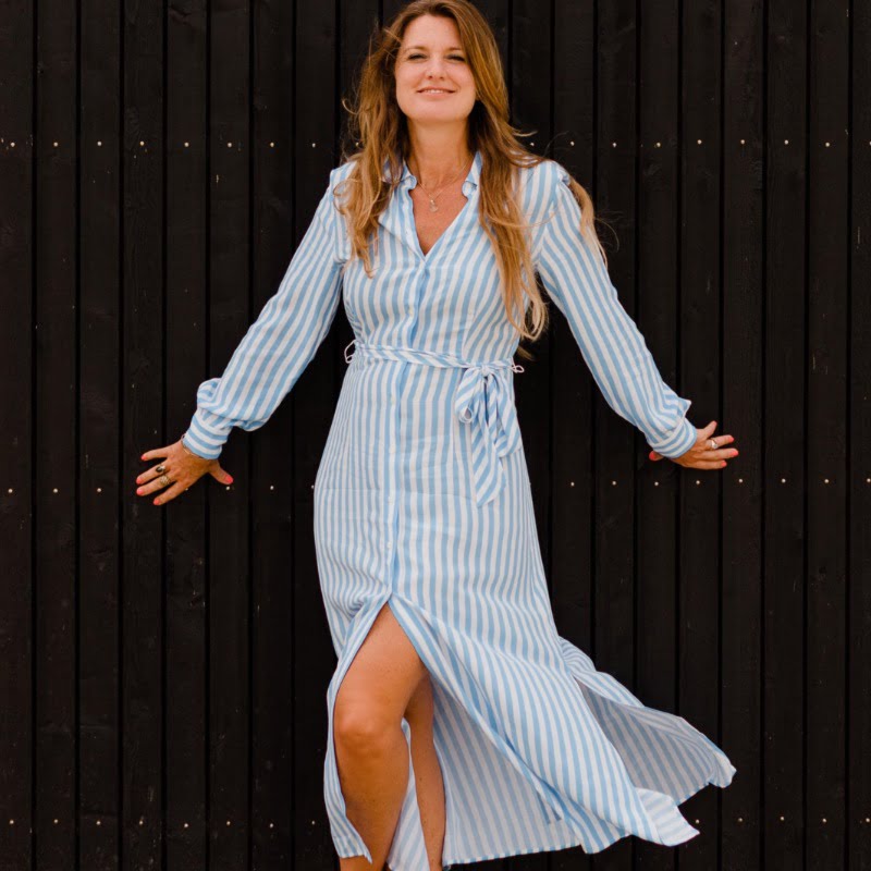 Over Rachel van der Schaaf - Golden Linings in Life